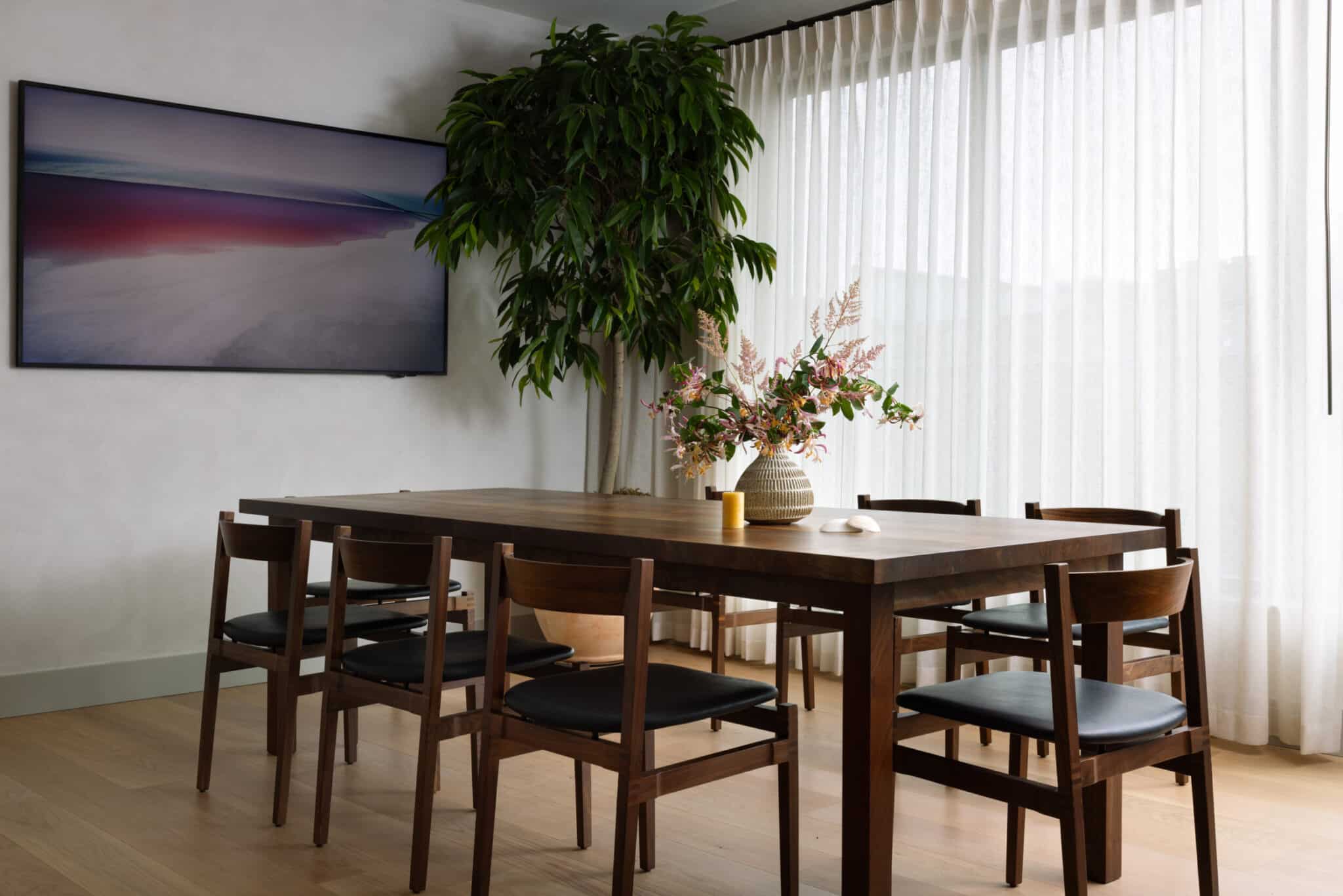 Seattle Hotel Suite | Summit Embassy Suite Seattle